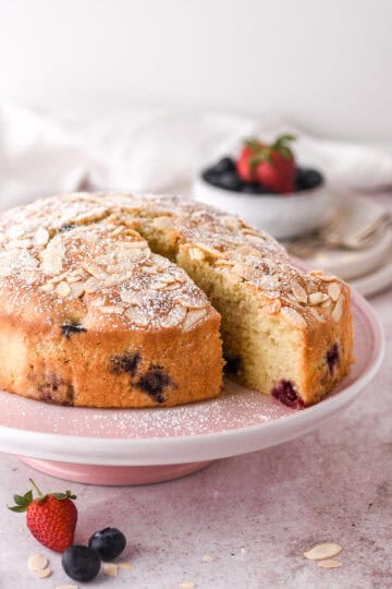 Berry Cake